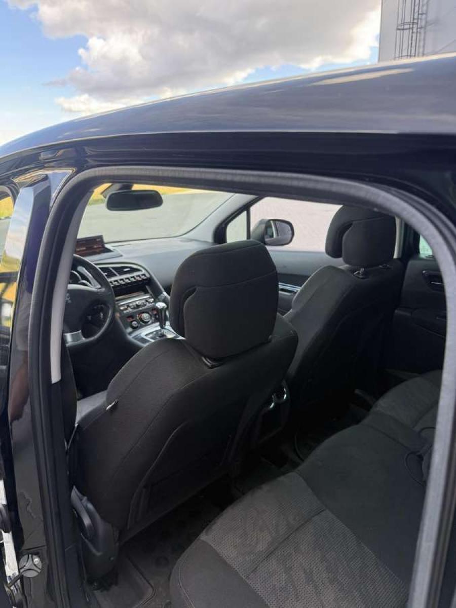 Black Peugeot 3008 2011 in Siauliai, with an engine capacity of 1.56 L and mileage of 290 thousand km for 3750 €, photo 9 on AUTOMOTO.COM.LV
