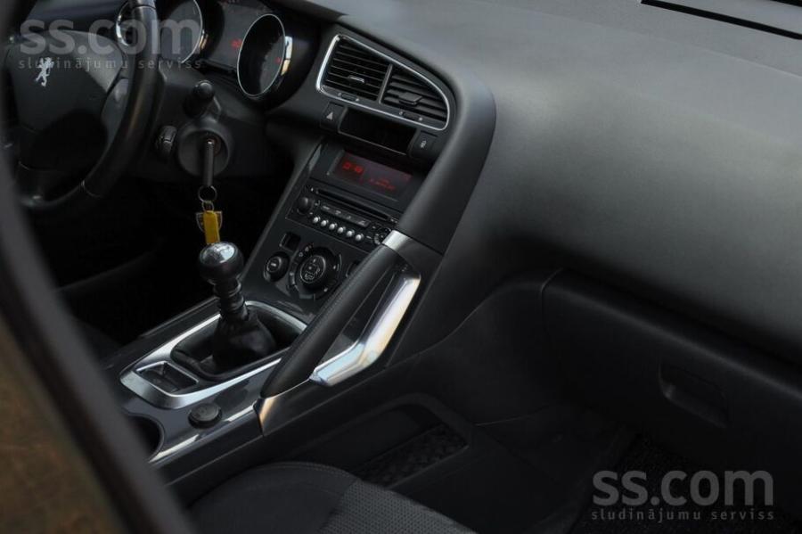 Black Peugeot 3008 2012 in Riga, with an engine capacity of 2.00 L and mileage of 0 thousand km for 3495 €, photo 18 on AUTOMOTO.COM.LV