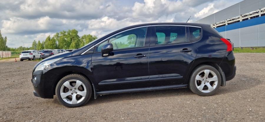 Black Peugeot 3008 2012 in Riga, with an engine capacity of 2.00 L and mileage of 278 thousand km for 5450 €, photo 3 on AUTOMOTO.COM.LV