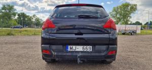 Black Peugeot 3008 2012 in Riga, with an engine capacity of 2.00 L and mileage of 278 thousand km for 5450 €, photo 5 on AUTOMOTO.COM.LV