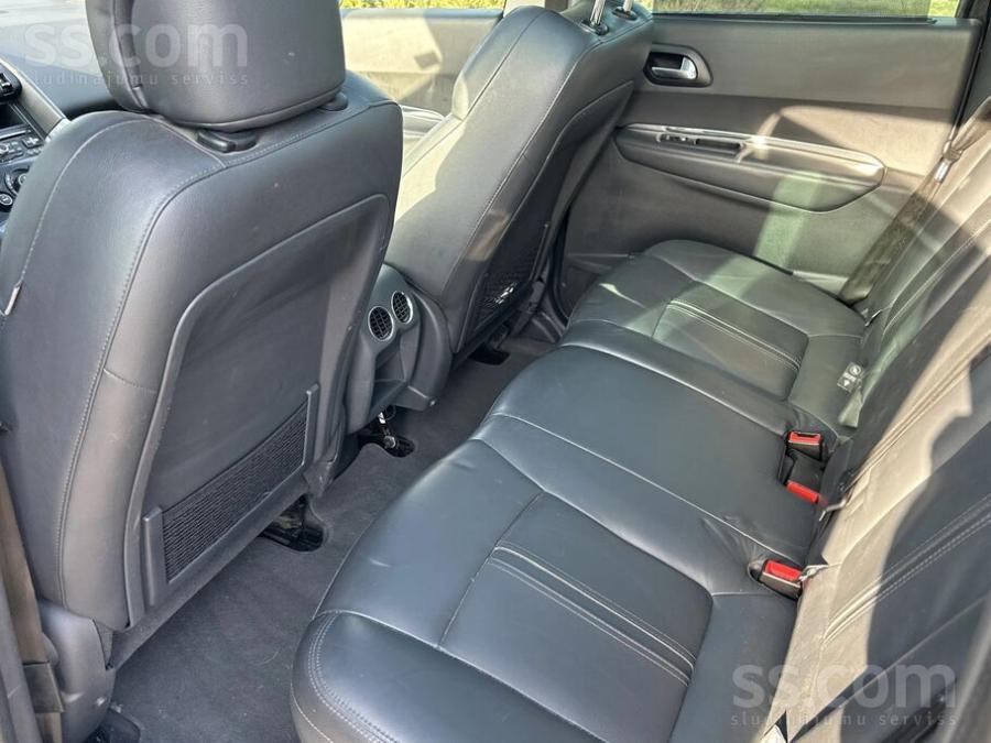 Melns Peugeot 3008 2012 Jelgava, ar dzinēja tilpumu 1.60 L un nobraukumu 207 tūkst. km par 3600 €, foto 11 vietnē AUTOMOTO.COM.LV