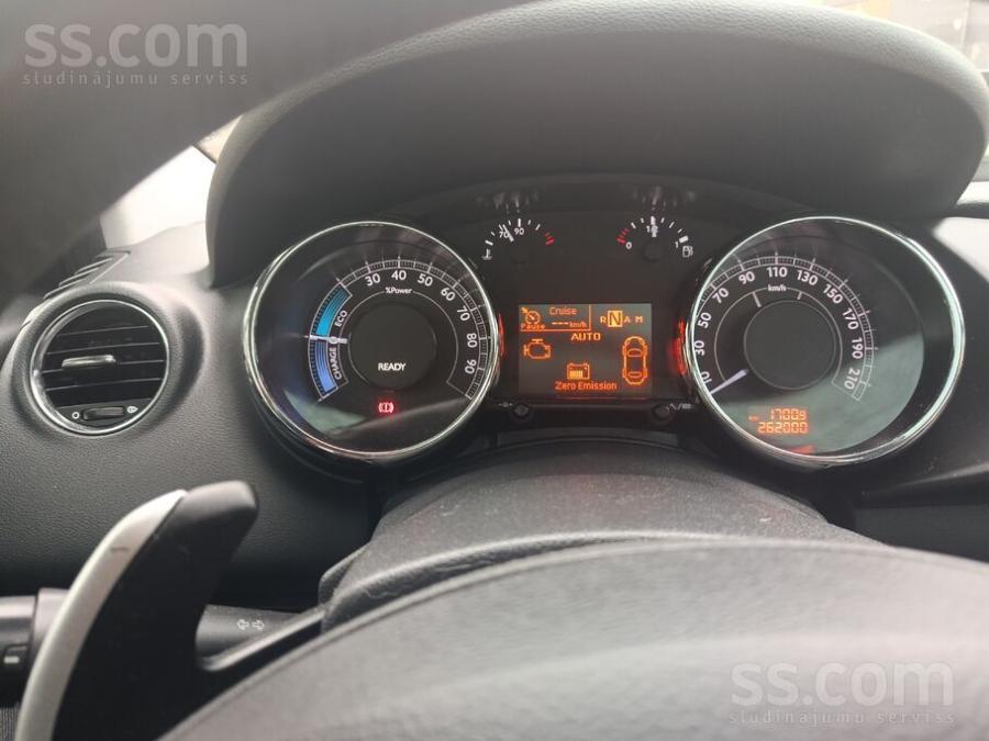 Melns Peugeot 3008 2012 Saldus, ar dzinēja tilpumu 2.00 L un nobraukumu 262 tūkst. km par 5500 €, foto 9 vietnē AUTOMOTO.COM.LV