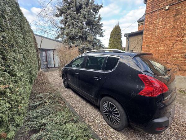 Black Peugeot 3008 2013 in Kaunas, with an engine capacity of 2.00 L and mileage of 268 thousand km for 5000 €, photo 3 on AUTOMOTO.COM.LV