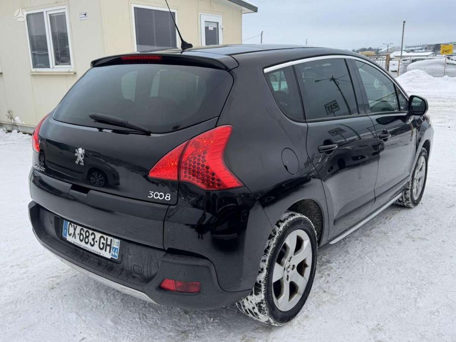 Melns Peugeot 3008 2013 Viļņa, ar dzinēja tilpumu 1.56 L un nobraukumu 280 tūkst. km par 4700 €, foto 4 vietnē AUTOMOTO.COM.LV