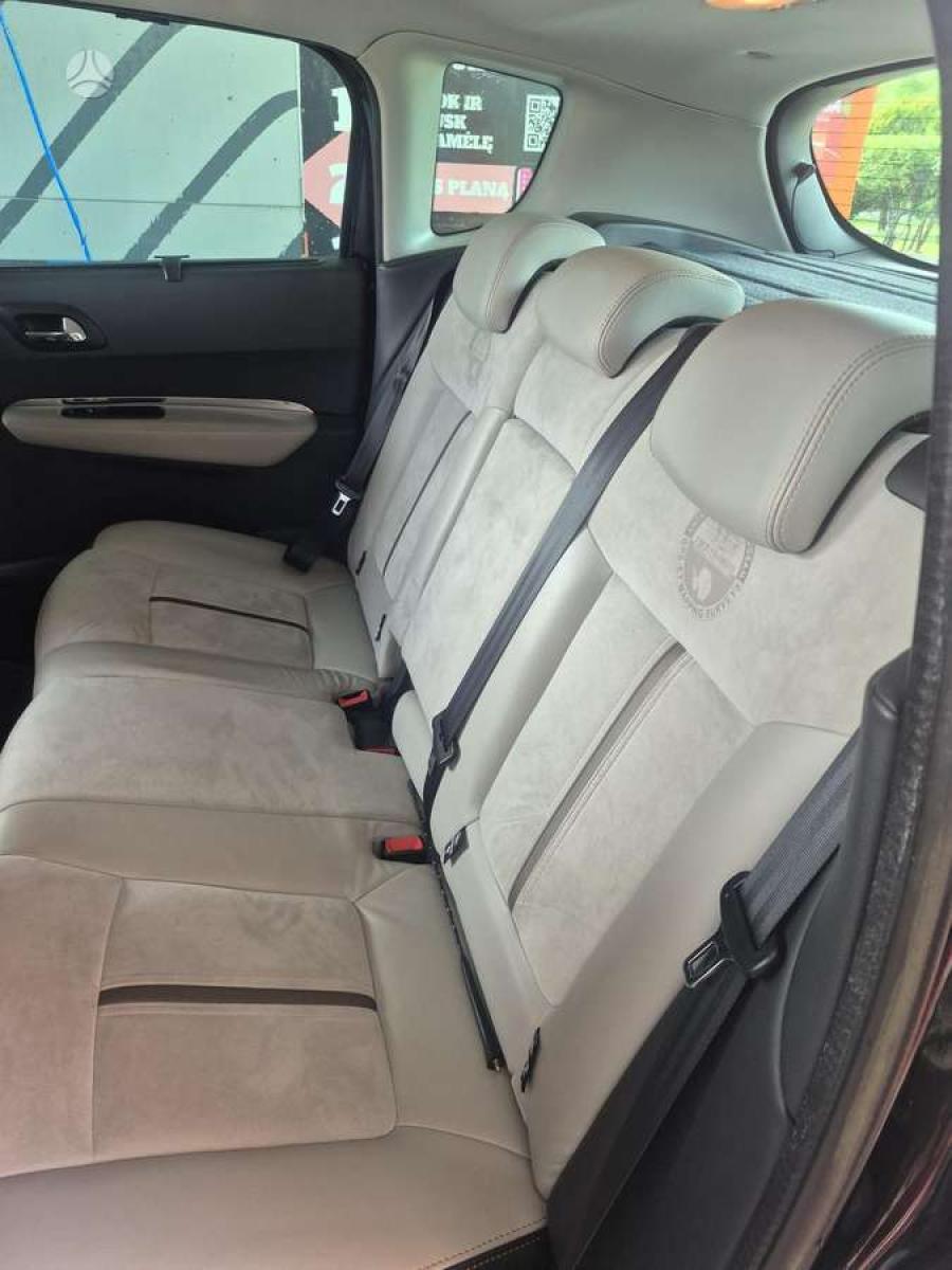 Black Peugeot 3008 2013 in Taurage, with an engine capacity of 2.00 L and mileage of 273 thousand km for 3900 €, photo 12 on AUTOMOTO.COM.LV