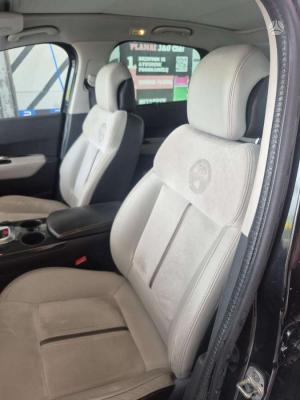 Black Peugeot 3008 2013 in Taurage, with an engine capacity of 2.00 L and mileage of 273 thousand km for 3900 €, photo 13 on AUTOMOTO.COM.LV