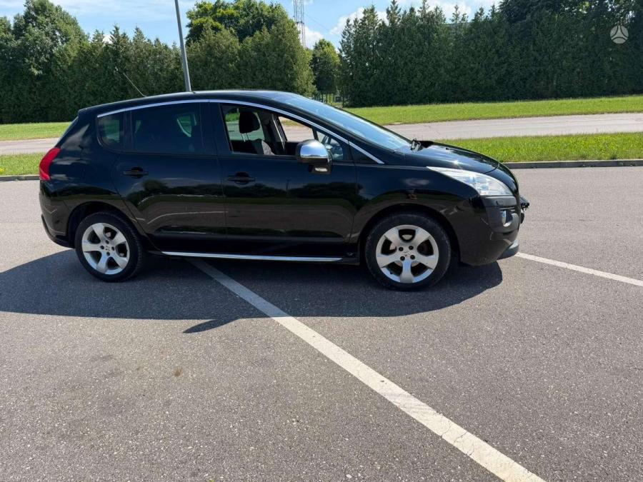 Black Peugeot 3008 2013 in Panevezys, with an engine capacity of 1.56 L and mileage of 195 thousand km for 3600 €, photo 4 on AUTOMOTO.COM.LV