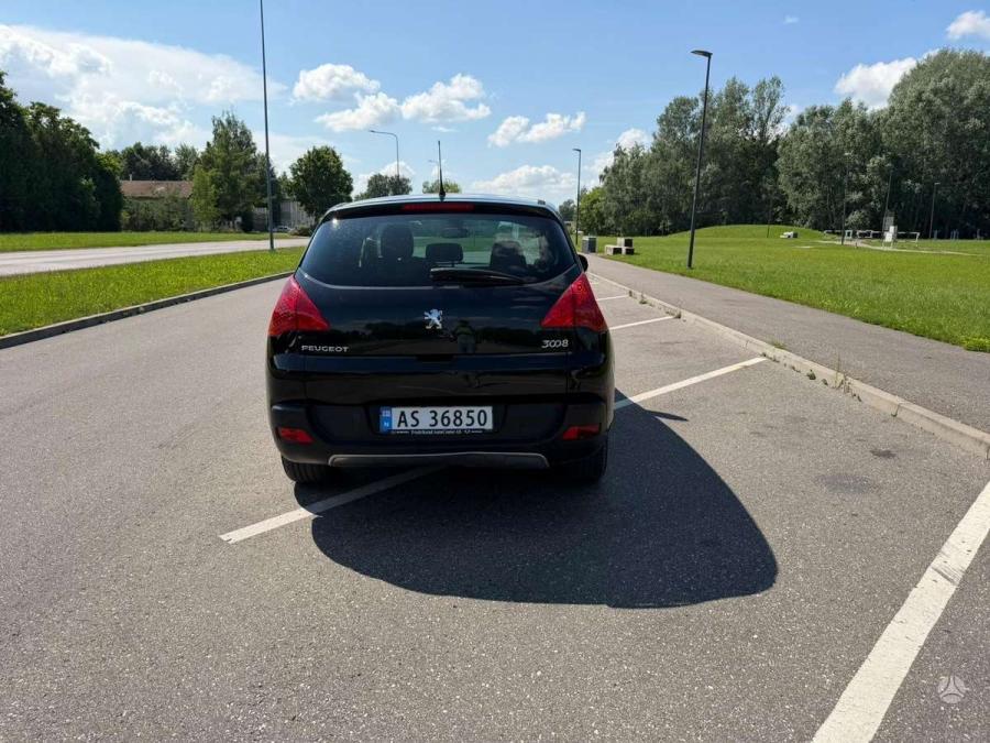 Black Peugeot 3008 2013 in Panevezys, with an engine capacity of 1.56 L and mileage of 195 thousand km for 3600 €, photo 6 on AUTOMOTO.COM.LV