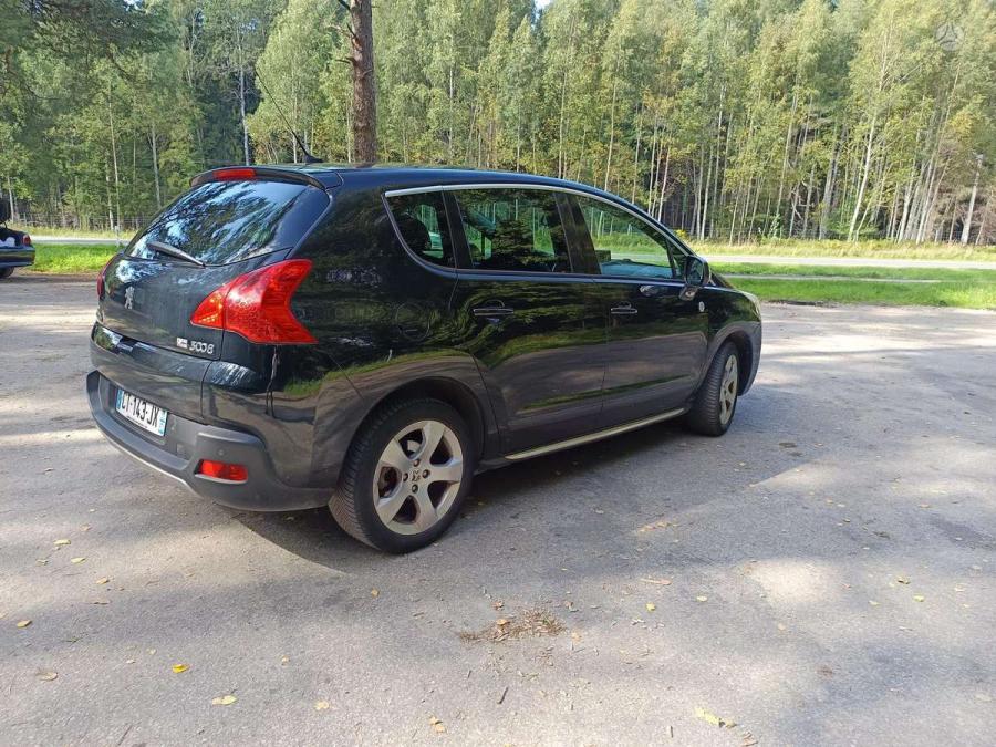Black Peugeot 3008 2013 in Taurage, with an engine capacity of 2.00 L and mileage of 276 thousand km for 3300 €, photo 5 on AUTOMOTO.COM.LV