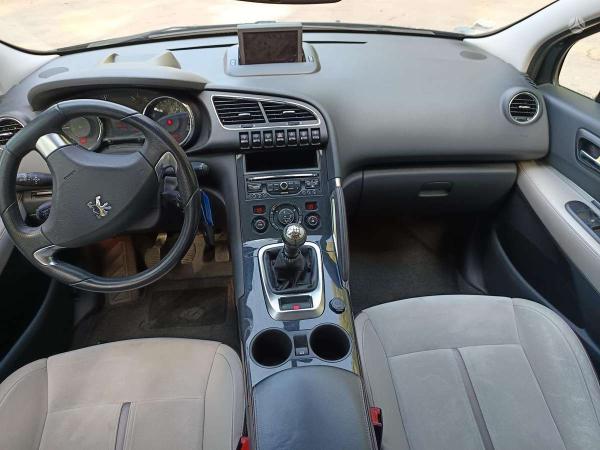 Melns Peugeot 3008 2013 Tauragė, ar dzinēja tilpumu 2.00 L un nobraukumu 276 tūkst. km par 3300 €, foto 8 vietnē AUTOMOTO.COM.LV