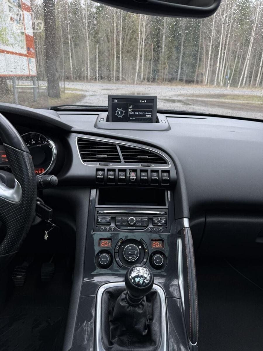 Melns Peugeot 3008 2015 Tauragė, ar dzinēja tilpumu 2.00 L un nobraukumu 241 tūkst. km par 5550 €, foto 12 vietnē AUTOMOTO.COM.LV