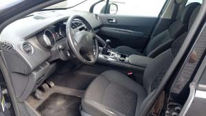 Black Peugeot 3008 2015 in Vilnius, with an engine capacity of 2.00 L and mileage of 298 thousand km for 5000 €, photo 8 on AUTOMOTO.COM.LV