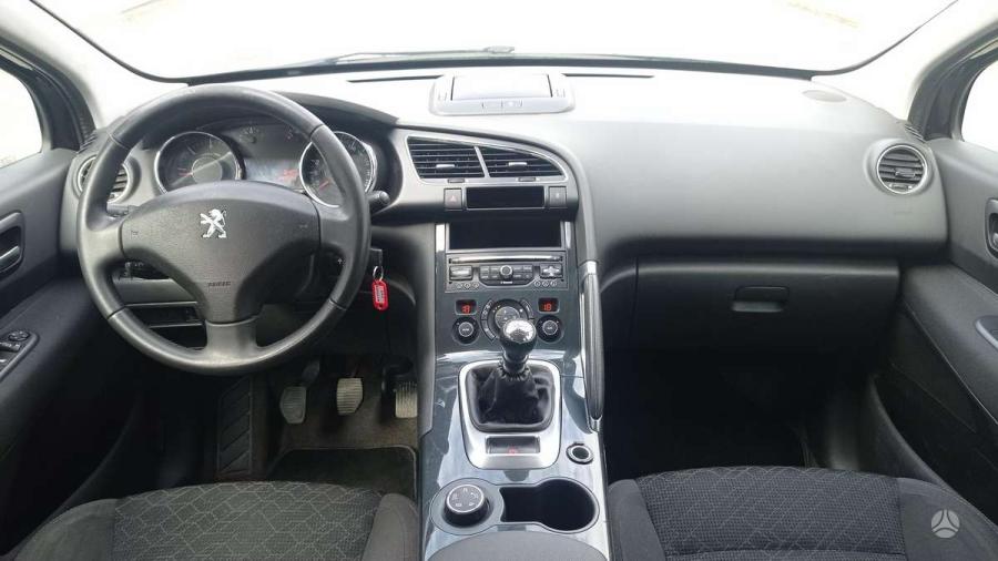 Black Peugeot 3008 2015 in Vilnius, with an engine capacity of 2.00 L and mileage of 298 thousand km for 5000 €, photo 9 on AUTOMOTO.COM.LV