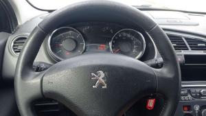 Black Peugeot 3008 2015 in Vilnius, with an engine capacity of 2.00 L and mileage of 298 thousand km for 5000 €, photo 12 on AUTOMOTO.COM.LV
