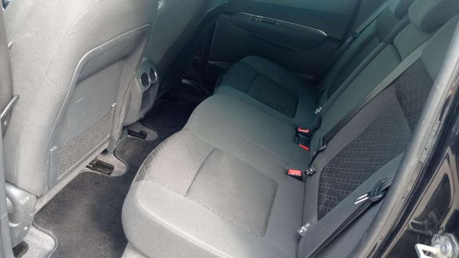 Black Peugeot 3008 2015 in Vilnius, with an engine capacity of 2.00 L and mileage of 298 thousand km for 5000 €, photo 16 on AUTOMOTO.COM.LV