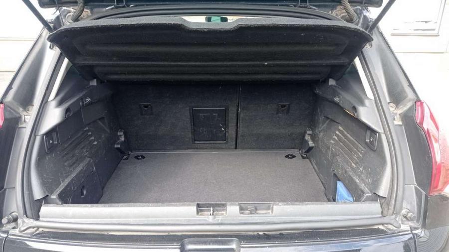 Black Peugeot 3008 2015 in Vilnius, with an engine capacity of 2.00 L and mileage of 298 thousand km for 5000 €, photo 18 on AUTOMOTO.COM.LV