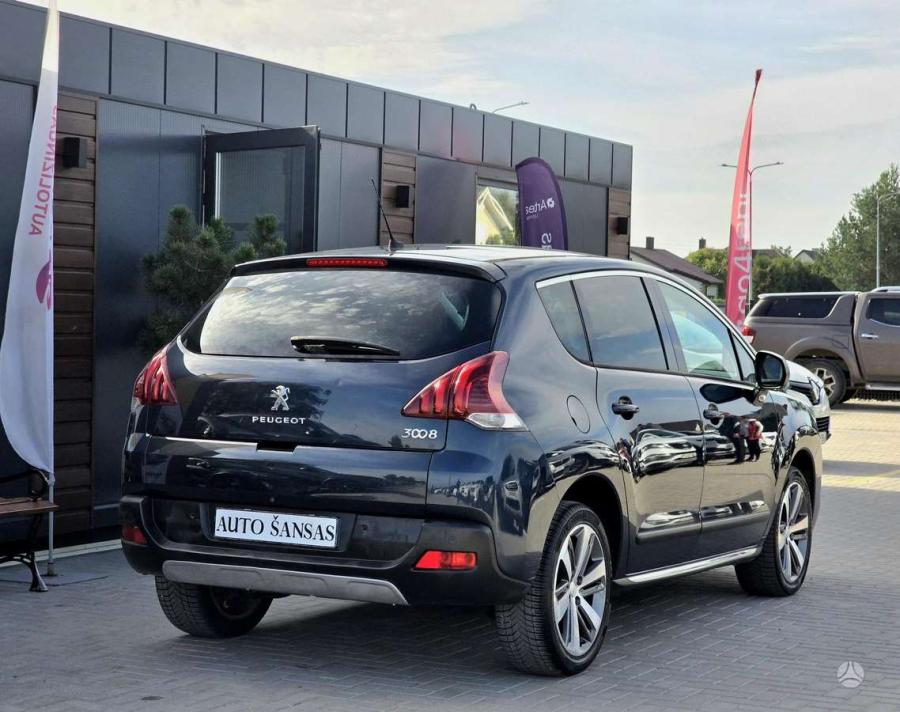 Melns Peugeot 3008 2015 Tauragė, ar dzinēja tilpumu 1.20 L un nobraukumu 138 tūkst. km par 5000 €, foto 9 vietnē AUTOMOTO.COM.LV