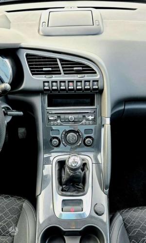 Melns Peugeot 3008 2015 Tauragė, ar dzinēja tilpumu 1.20 L un nobraukumu 138 tūkst. km par 5000 €, foto 20 vietnē AUTOMOTO.COM.LV