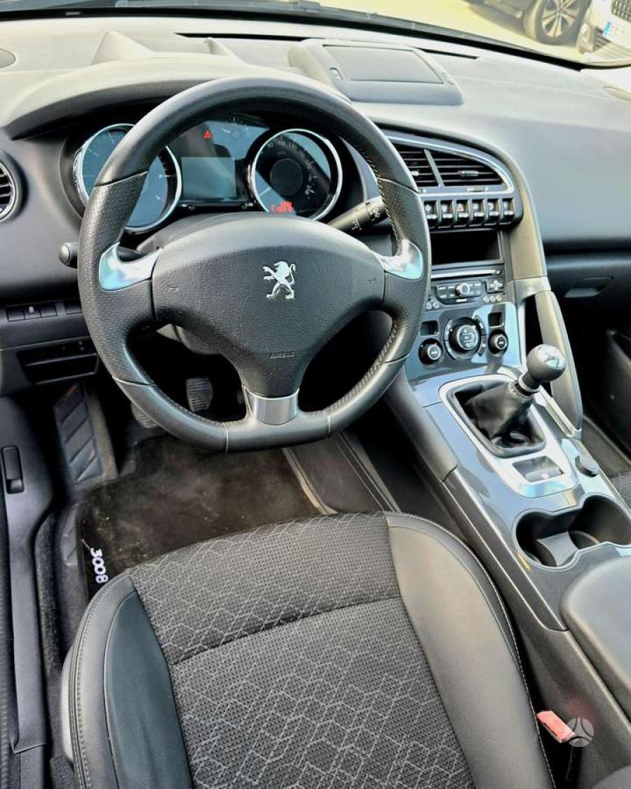 Melns Peugeot 3008 2015 Tauragė, ar dzinēja tilpumu 1.20 L un nobraukumu 138 tūkst. km par 5000 €, foto 24 vietnē AUTOMOTO.COM.LV