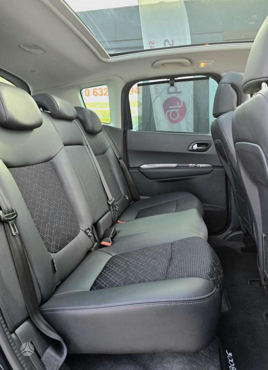 Melns Peugeot 3008 2015 Tauragė, ar dzinēja tilpumu 1.20 L un nobraukumu 138 tūkst. km par 5000 €, foto 28 vietnē AUTOMOTO.COM.LV