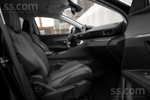Black Peugeot 3008 2016 in Jelgava, with an engine capacity of 1.20 L and mileage of 83 thousand km for 9590 €, photo 8 on AUTOMOTO.COM.LV