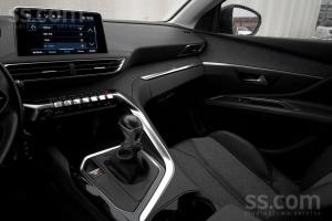 Black Peugeot 3008 2016 in Jelgava, with an engine capacity of 1.20 L and mileage of 83 thousand km for 9590 €, photo 16 on AUTOMOTO.COM.LV