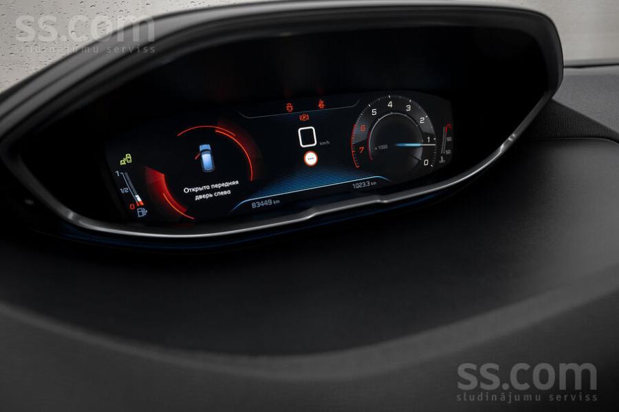 Black Peugeot 3008 2016 in Jelgava, with an engine capacity of 1.20 L and mileage of 83 thousand km for 9590 €, photo 17 on AUTOMOTO.COM.LV