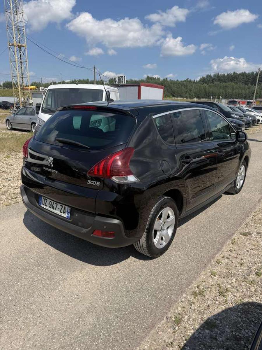 Black Peugeot 3008 2016 in Vilnius, with an engine capacity of 1.56 L and mileage of 250 thousand km for 5250 €, photo 5 on AUTOMOTO.COM.LV