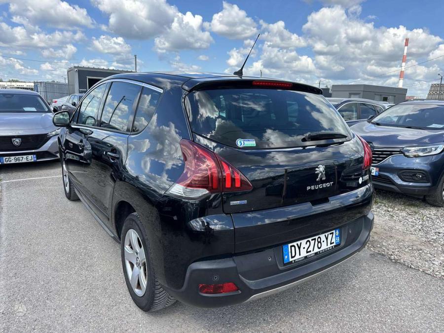 Black Peugeot 3008 2016 in Vilnius, with an engine capacity of 1.56 L and mileage of 219 thousand km for 6499 €, photo 8 on AUTOMOTO.COM.LV