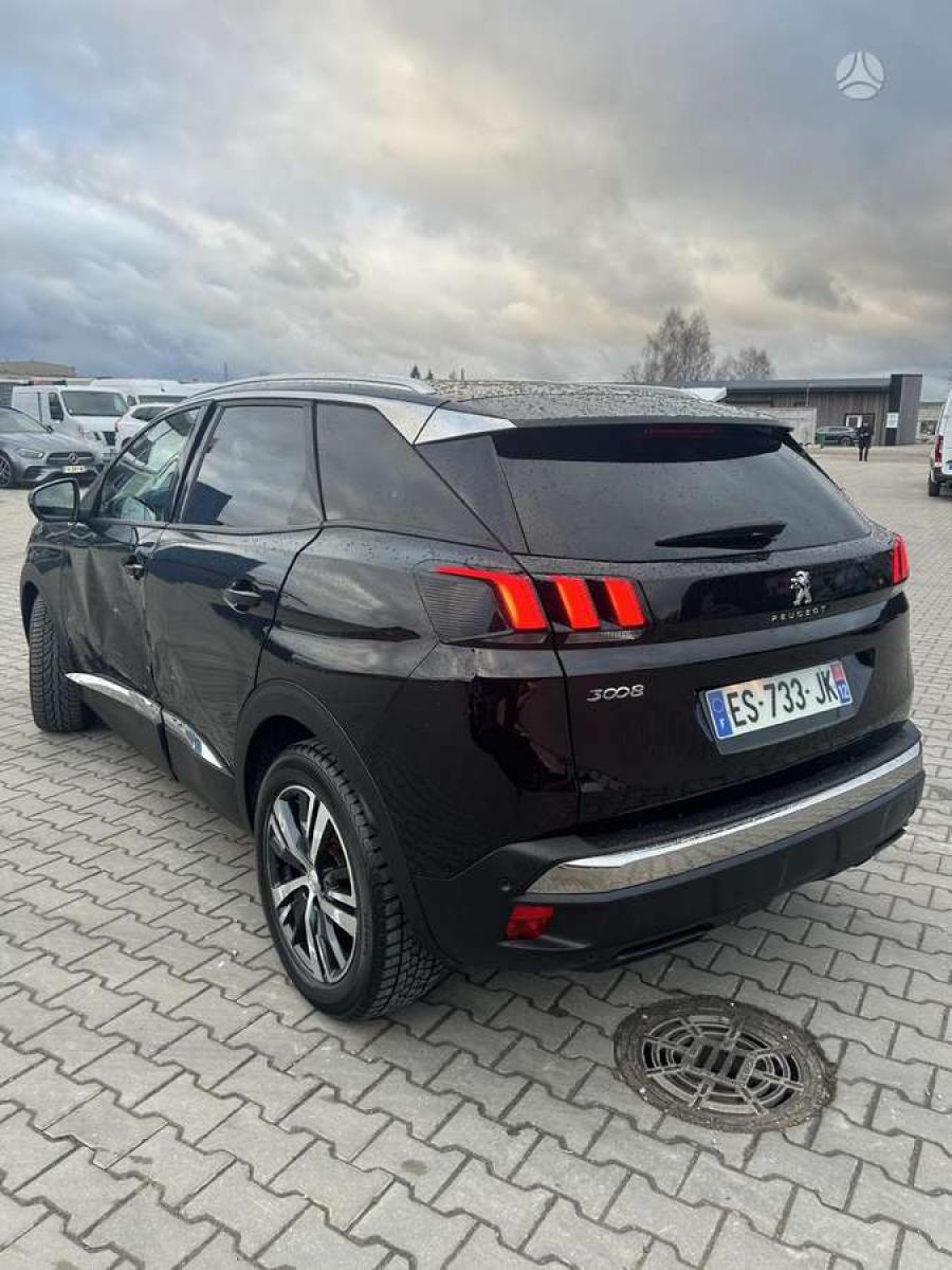 Black Peugeot 3008 2017 in Kaunas, with an engine capacity of 1.56 L and mileage of 99 thousand km for 9850 €, photo 6 on AUTOMOTO.COM.LV