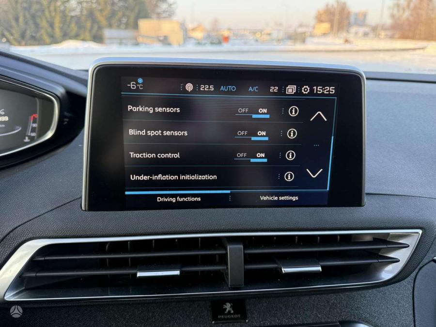 Черный Пежо 3008 2017 в Таураге, объемом двигателя 1.20 л и пробегом 80 тыс. км за 8900 €, фото 22 на AUTOMOTO.COM.LV
