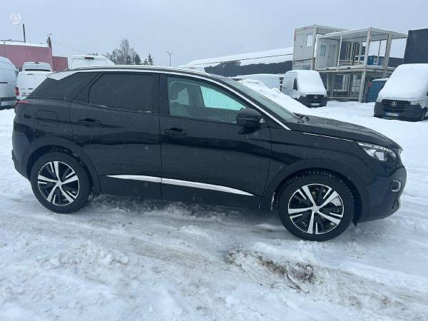 Black Peugeot 3008 2017 in Kaunas, with an engine capacity of 1.56 L and mileage of 99 thousand km for 9600 €, photo 1 on AUTOMOTO.COM.LV