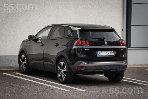 Black Peugeot 3008 2017 in Riga, with an engine capacity of 1.20 L and mileage of 147 thousand km for 9995 €, photo 6 on AUTOMOTO.COM.LV