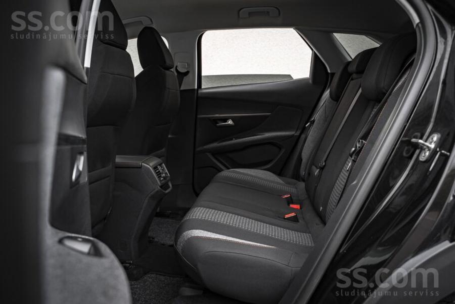 Melns Peugeot 3008 2017 Rīga, ar dzinēja tilpumu 1.20 L un nobraukumu 147 tūkst. km par 9995 €, foto 13 vietnē AUTOMOTO.COM.LV