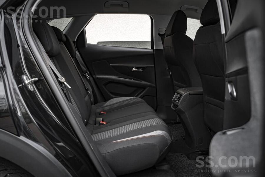 Melns Peugeot 3008 2017 Rīga, ar dzinēja tilpumu 1.20 L un nobraukumu 147 tūkst. km par 9995 €, foto 14 vietnē AUTOMOTO.COM.LV
