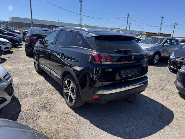 Black Peugeot 3008 2017 in Kaunas, with an engine capacity of 1.20 L and mileage of 205 thousand km for 7850 €, photo 4 on AUTOMOTO.COM.LV