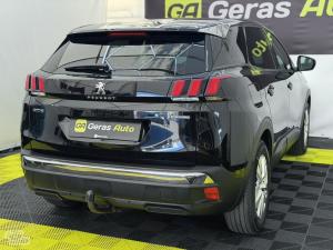 Black Peugeot 3008 2017 in Avizieniai, with an engine capacity of 1.20 L and mileage of 233 thousand km for 9950 €, photo 5 on AUTOMOTO.COM.LV