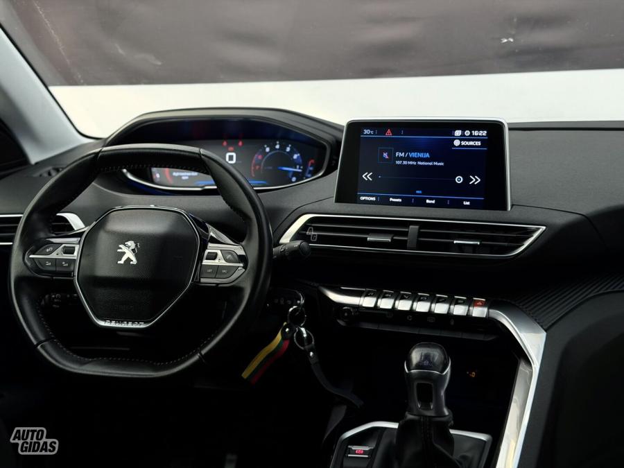 Black Peugeot 3008 2017 in Avizieniai, with an engine capacity of 1.20 L and mileage of 233 thousand km for 9950 €, photo 17 on AUTOMOTO.COM.LV