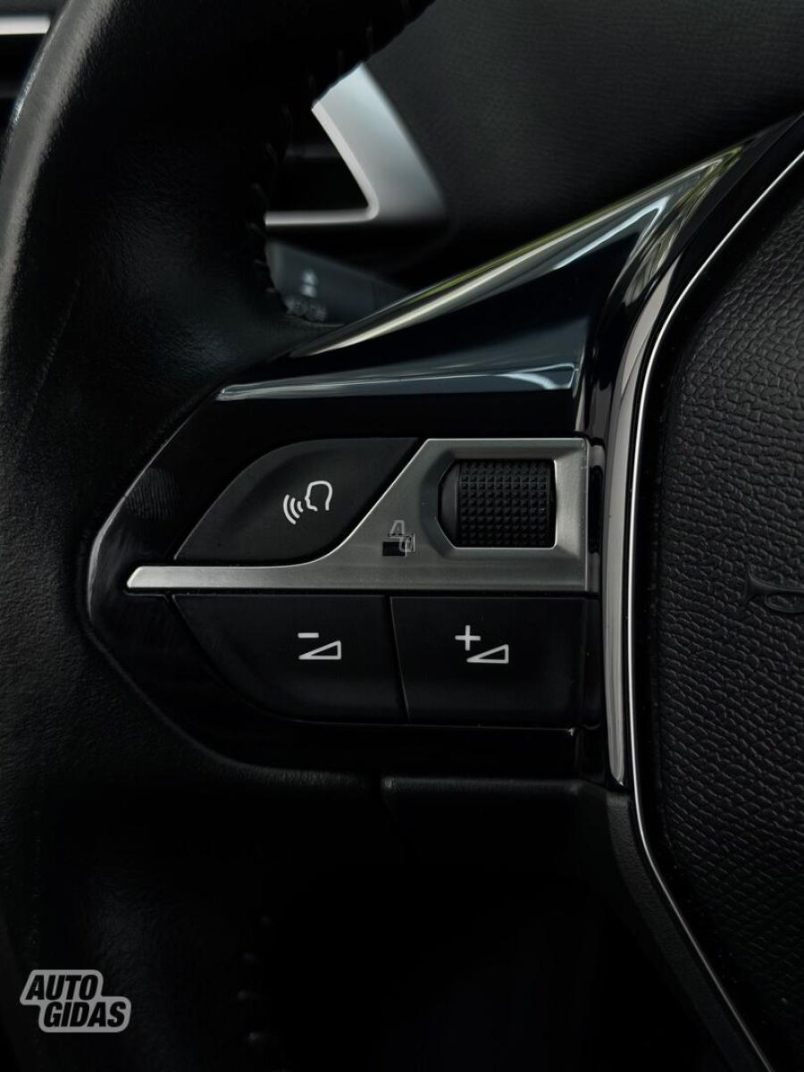 Black Peugeot 3008 2017 in Avizieniai, with an engine capacity of 1.20 L and mileage of 233 thousand km for 9950 €, photo 27 on AUTOMOTO.COM.LV