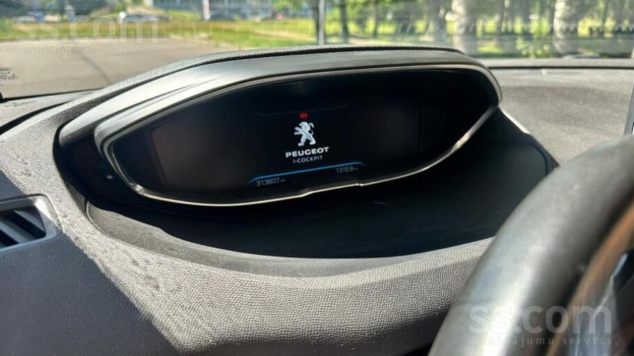 Black Peugeot 3008 2017 in Riga, with an engine capacity of 1.60 L and mileage of 314 thousand km for 8250 €, photo 10 on AUTOMOTO.COM.LV
