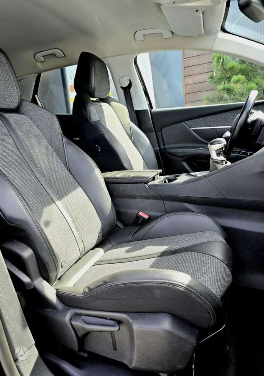 Melns Peugeot 3008 2017 Tauragė, ar dzinēja tilpumu 1.56 L un nobraukumu 240 tūkst. km par 8700 €, foto 23 vietnē AUTOMOTO.COM.LV