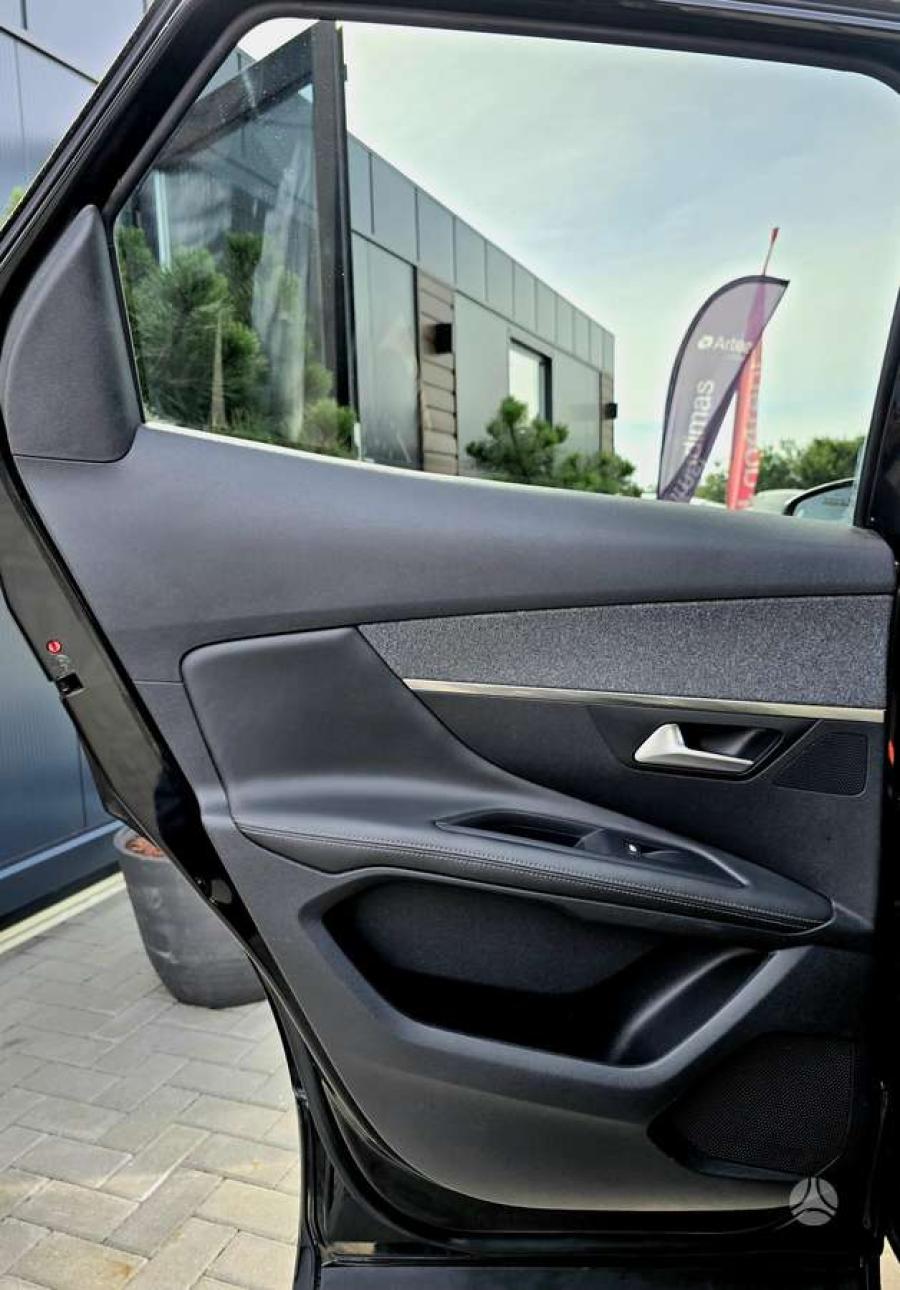 Melns Peugeot 3008 2017 Tauragė, ar dzinēja tilpumu 1.56 L un nobraukumu 240 tūkst. km par 8700 €, foto 30 vietnē AUTOMOTO.COM.LV