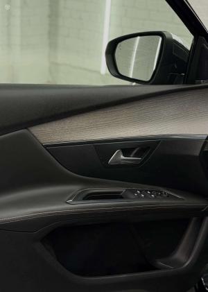 Melns Peugeot 3008 2017 Tauragė, ar dzinēja tilpumu 2.00 L un nobraukumu 254 tūkst. km par 13400 €, foto 25 vietnē AUTOMOTO.COM.LV