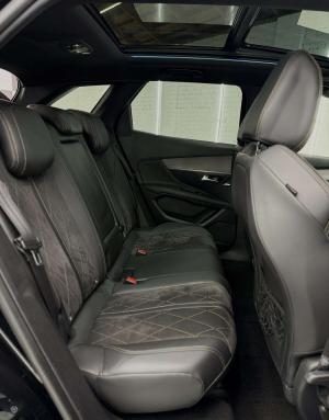Melns Peugeot 3008 2017 Tauragė, ar dzinēja tilpumu 2.00 L un nobraukumu 254 tūkst. km par 13400 €, foto 30 vietnē AUTOMOTO.COM.LV