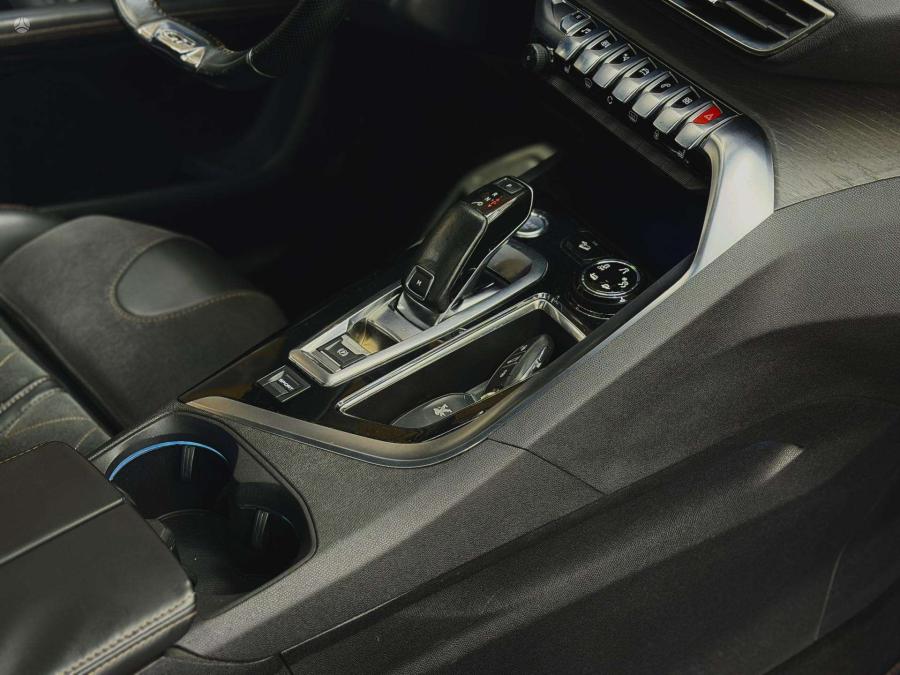 Melns Peugeot 3008 2017 Tauragė, ar dzinēja tilpumu 2.00 L un nobraukumu 254 tūkst. km par 13400 €, foto 35 vietnē AUTOMOTO.COM.LV
