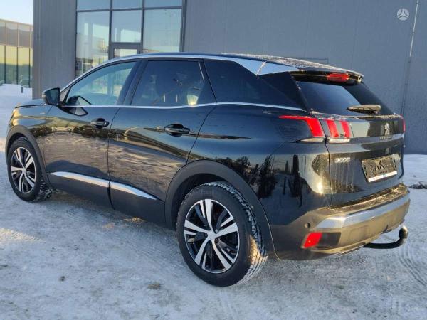 Black Peugeot 3008 2018 in Siauliai, with an engine capacity of 1.20 L and mileage of 203 thousand km for 11950 €, photo 5 on AUTOMOTO.COM.LV