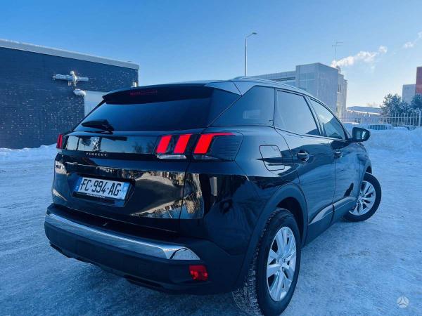 Black Peugeot 3008 2018 in Kaunas, with an engine capacity of 1.60 L and mileage of 238 thousand km for 9999 €, photo 4 on AUTOMOTO.COM.LV