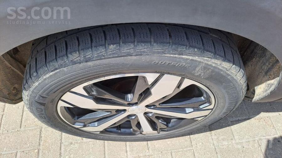 Melns Peugeot 3008 2018 Rīga, ar dzinēja tilpumu 1.20 L un nobraukumu 68 tūkst. km par 13800 €, foto 10 vietnē AUTOMOTO.COM.LV