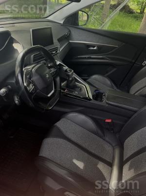 Black Peugeot 3008 2018 in Riga, with an engine capacity of 1.20 L and mileage of 138 thousand km for 9950 €, photo 11 on AUTOMOTO.COM.LV