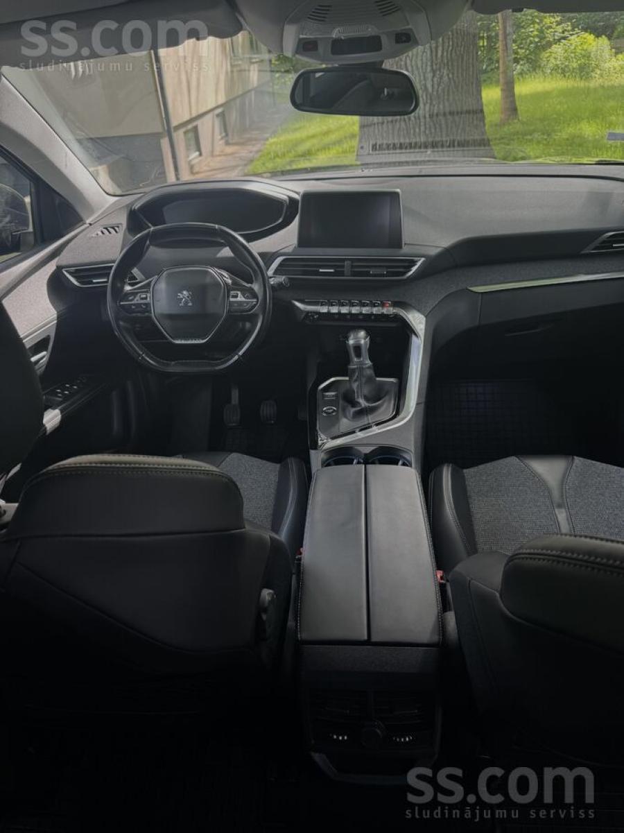 Black Peugeot 3008 2018 in Riga, with an engine capacity of 1.20 L and mileage of 138 thousand km for 9950 €, photo 12 on AUTOMOTO.COM.LV